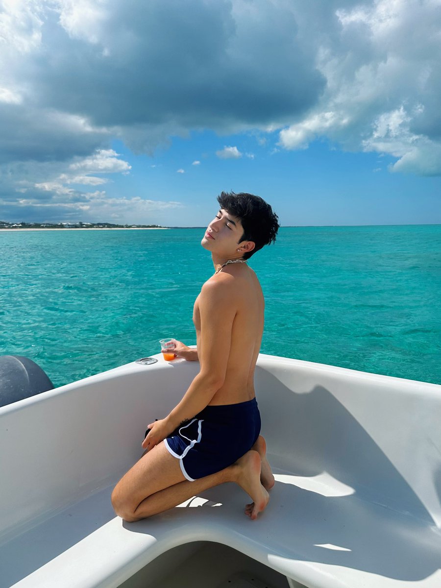 Stephen Oscar on Twitter: "the kinda place you never wanna leave 🫶🏼"