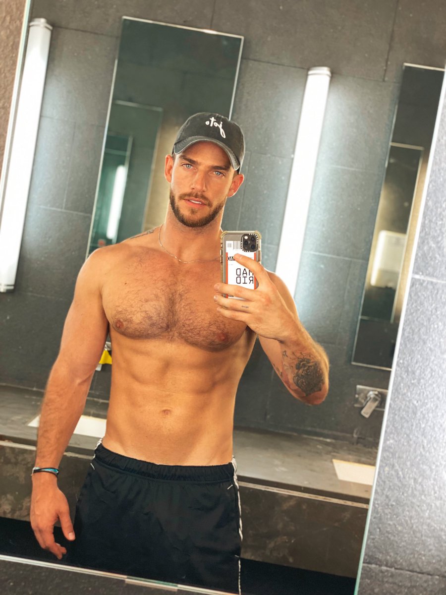 Hot Dudes Good Mood 🇺🇦 on Twitter: "RT @DannySisniega: https ...