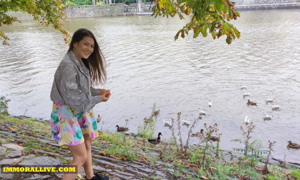 AVN Media Network on Twitter: "Serina Gomez, Sara Diamante Go Outdoors for ImmoralLive http://ow ...