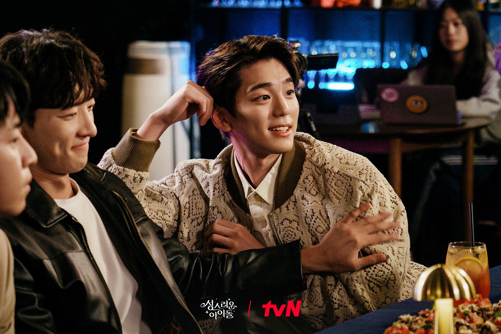 tvN drama on Twitter: "8화 프리뷰🔎 염라대왕과의 거래, 숨은 요괴 찾아 삼만 리! 대신관 인생엔 없던 연애 예능까지 💘 흑마법에 걸린 달의 치명적 실수 ...