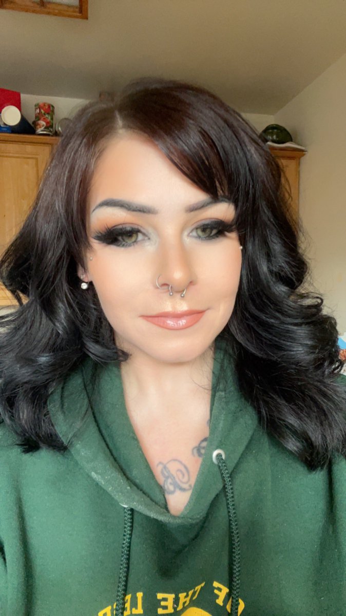 Polly 🤍 On Twitter Rt Xaprilnicolex 💦doing Video Chats Tonite On