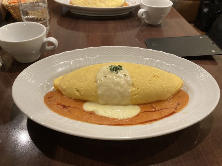 ハイド＠JetTv on Twitter: "RT @retrip_gourmet: 極上のふわとろ食感！渋谷・表参道の「オムライス」が自慢のお店9選 https://rtrp.jp ...