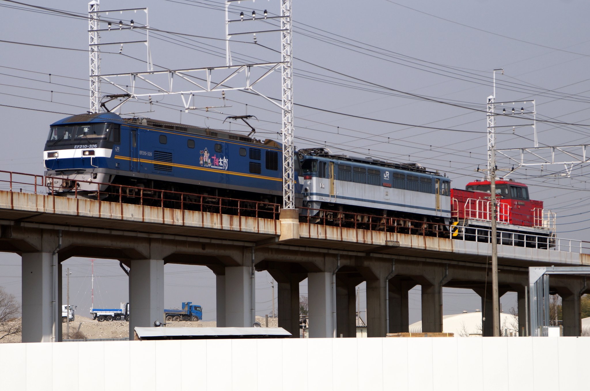 波鉄 on Twitter: "2023.3.9 EF210-326+EF65-2076(無動)+HD300-8(無動) 単8582レ 武蔵野線 ホワイトフェンス付けられ調子狂うし 🤔 ...