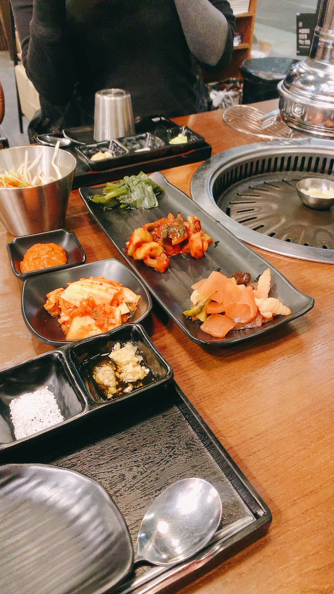 ちゃぴ CHAPI 🐳 2/25 大阪物販イベ on Twitter: "初韓国🇰🇷 食べるしかしてない"