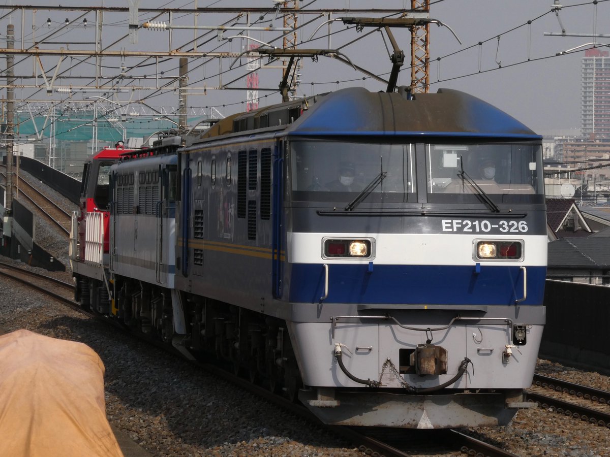 ハワイ修道士 on Twitter: "EF210-326＋ﾑﾄﾞEF65 2076＋ﾑﾄﾞHD300-8 単8582レ 隅田川常駐機・訓練機返却 EF64-1030＋E235系1000番台 ...