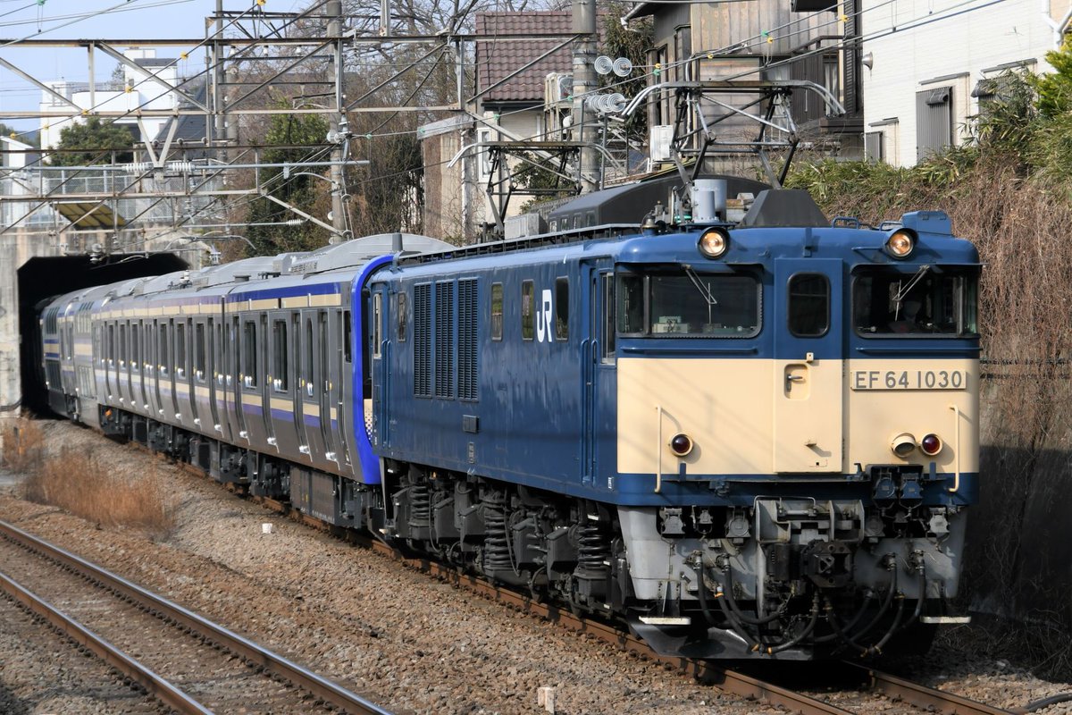 情景 on Twitter: "2023/3/9 新津新製配給 9644レ EF64 1030+E235系1000番台F-23編成"