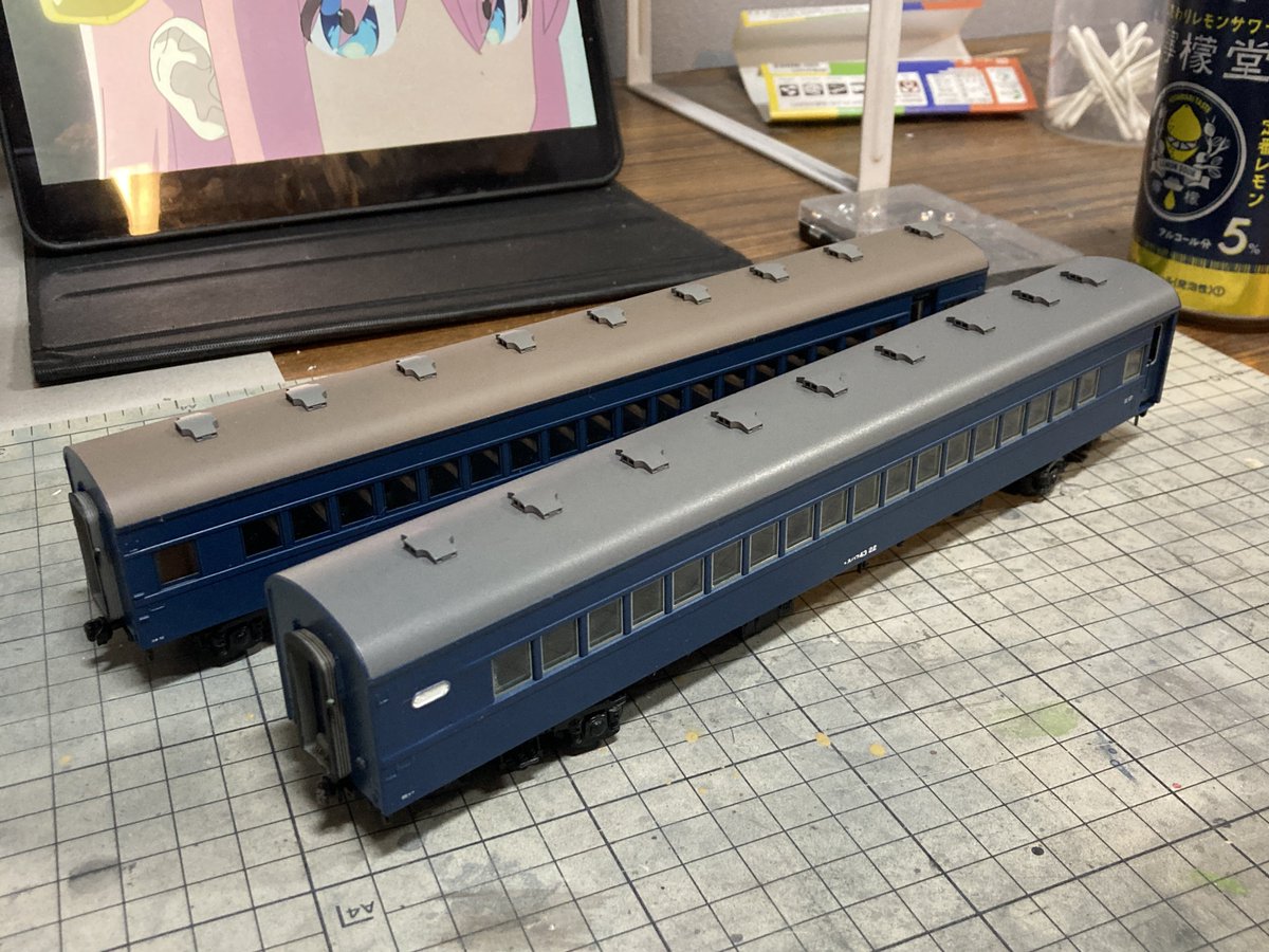 空鉄 on Twitter: "RT @01_5529: 天ぷらスハ44改造のスハフ43 10番台と、天ぷらスハフ43 0番台の比較。#N#改造点は#N#・原型ドアから交換#N#・トイレ窓を ...