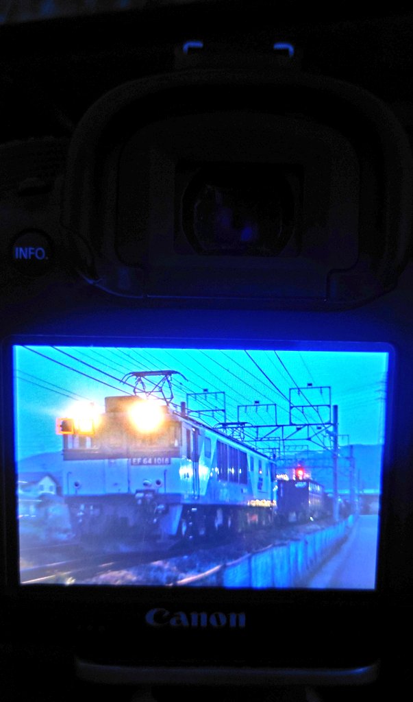 急行ちくま on Twitter: "8878レ EF64-1036+EF64-1013+タキ16両 81レ EF64-1018+コキ13両 2082レ EH200-4+コキ13両 全便概ね ...