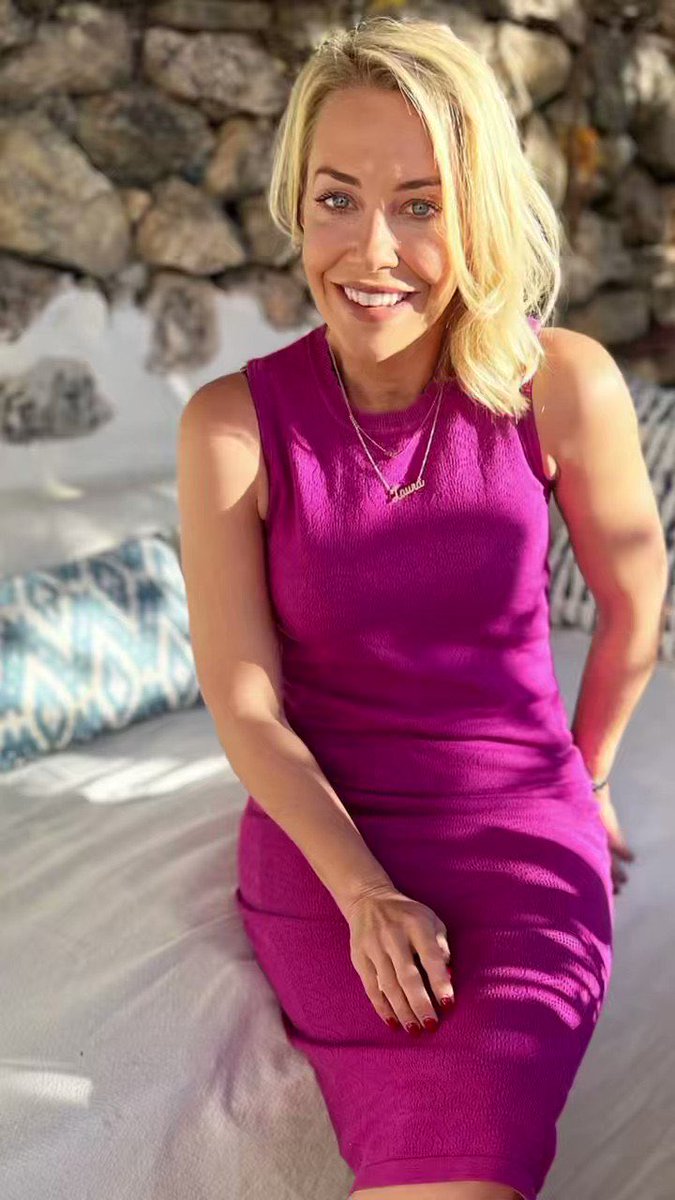 Tv Presenters On Twitter Laura Hamilton