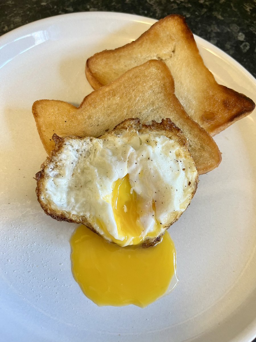 Danni On Twitter Day Off Means Fried Bread And Egg Top Tier danni-on-twitter-day-off-means-fried-bread-and-egg-top-tier