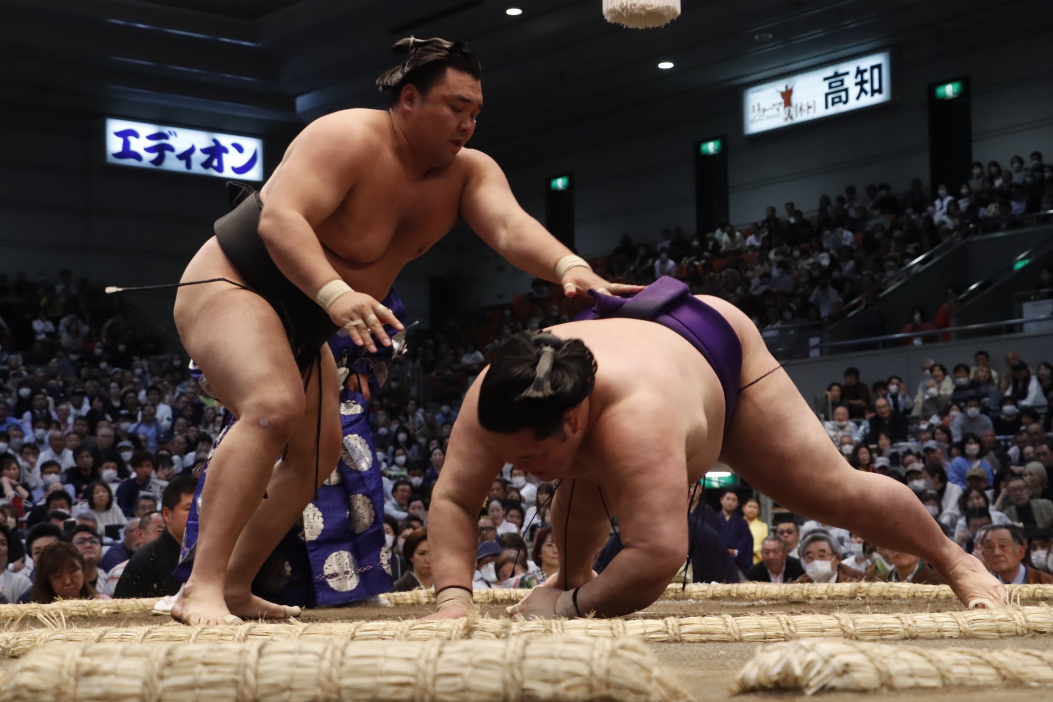 日本相撲協会公式 On Twitter ＜十一日目の様子＞ 幕内取組 関脇 霧馬山（8勝3敗） 叩き込み 西前4 明生（4勝7敗） 関脇