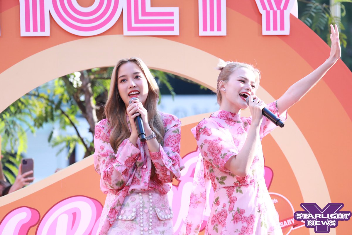 Freen Becky Ph Official 🇵🇭 #FreenBecky is L ️VE on Twitter: "Freen Sarocha Chankimha & Rebecca ...