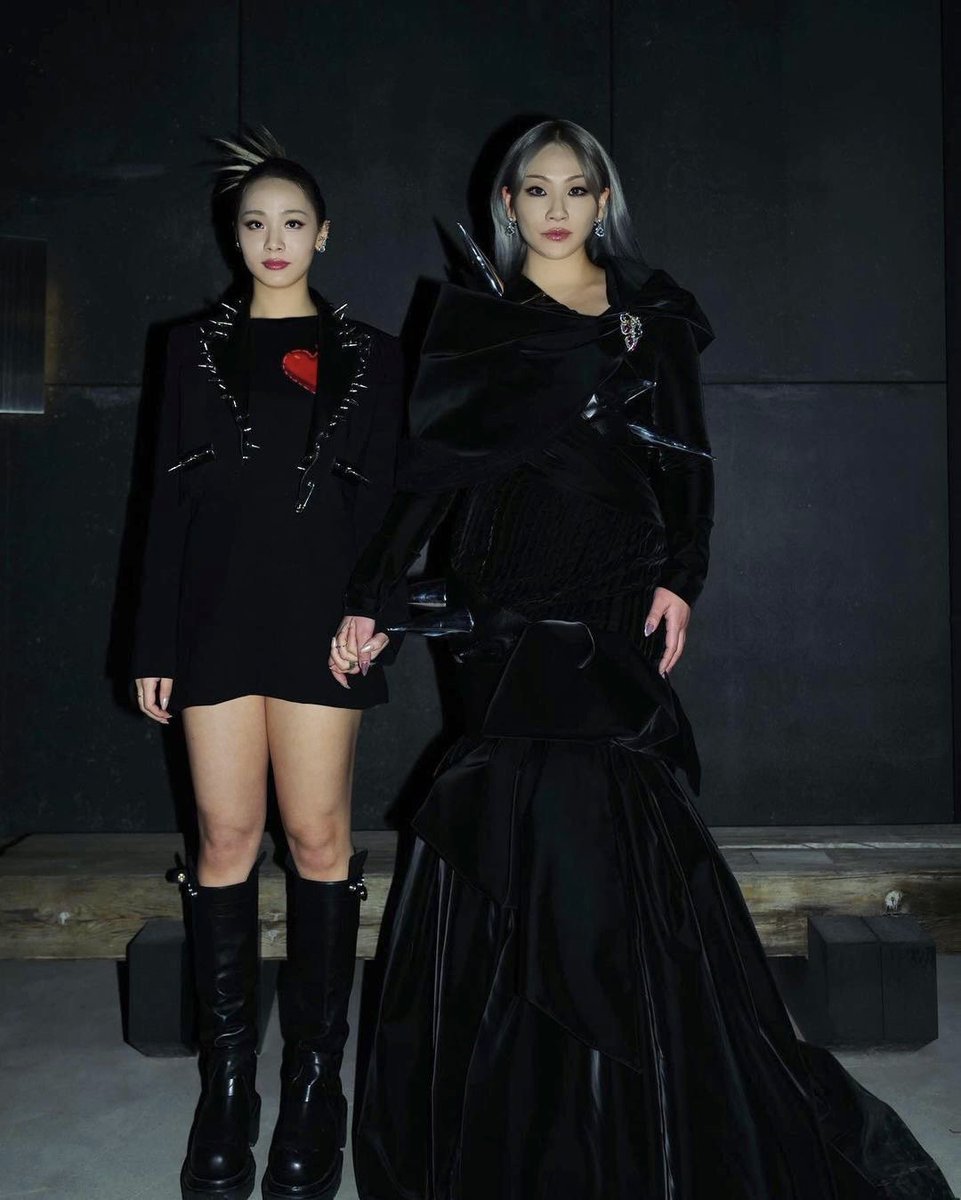 🇮🇳🍒 on Twitter: "CL & Harin today at Hyundai Re:style Jeremy Scott exhibition at Seoul 💕"