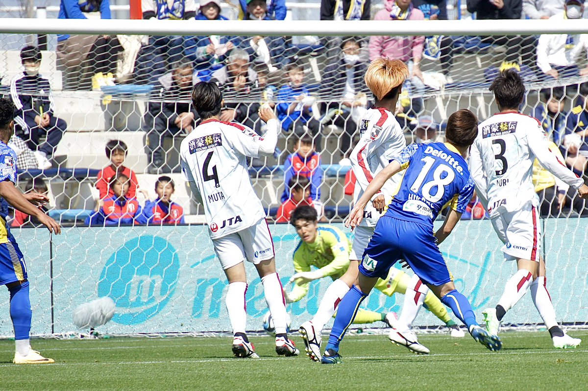 もちこ on Twitter: "2023.03.19 vsFC琉球 #FC今治 #新井光 選手"