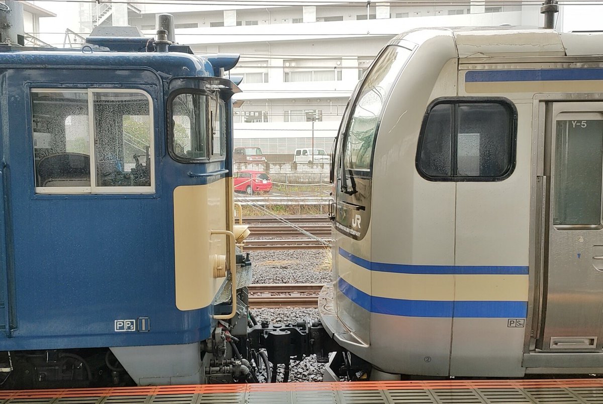 yokota4839 on Twitter: "RT @piyotrain2021: 2023/03/23 E217系Y-5編成 NN廃車回送 EF64-1031号機+E217系Y-5編成 ...
