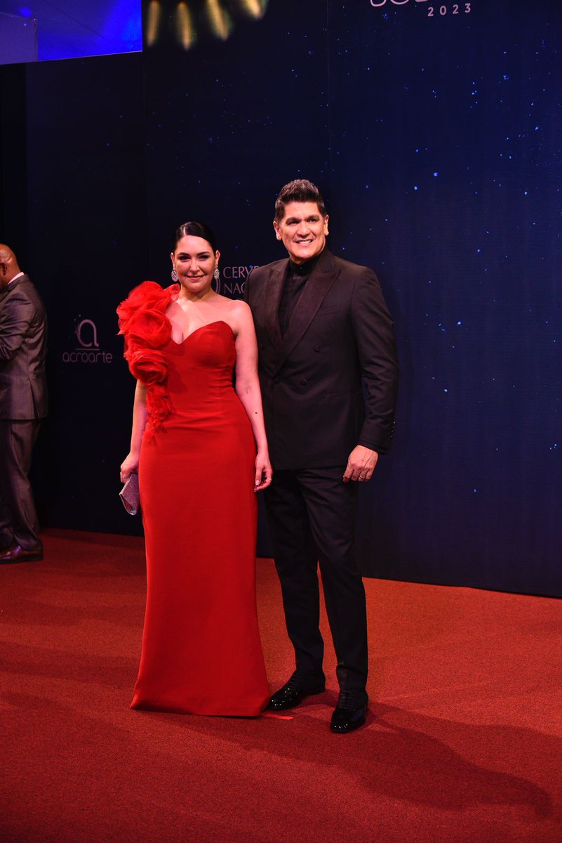 Diario Libre on Twitter: " |#PremiosSoberano2023| Las figuras continúan llegando a la alfombra ...