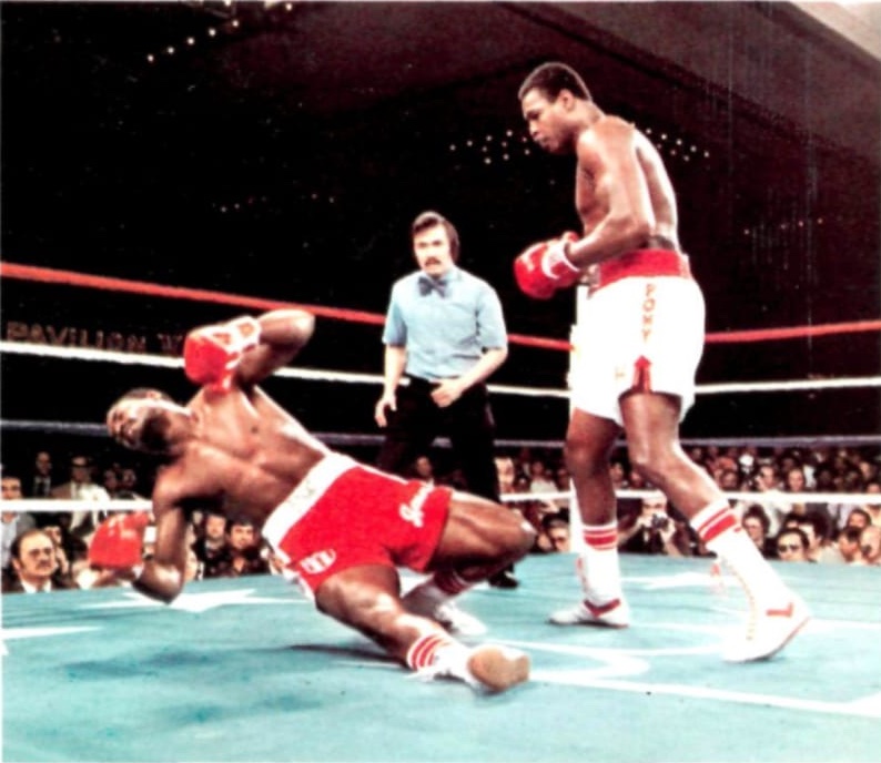 Boxing History on Twitter: "#OnThisDay in 1979, Larry Holmes defended the WBC heavyweight title ...