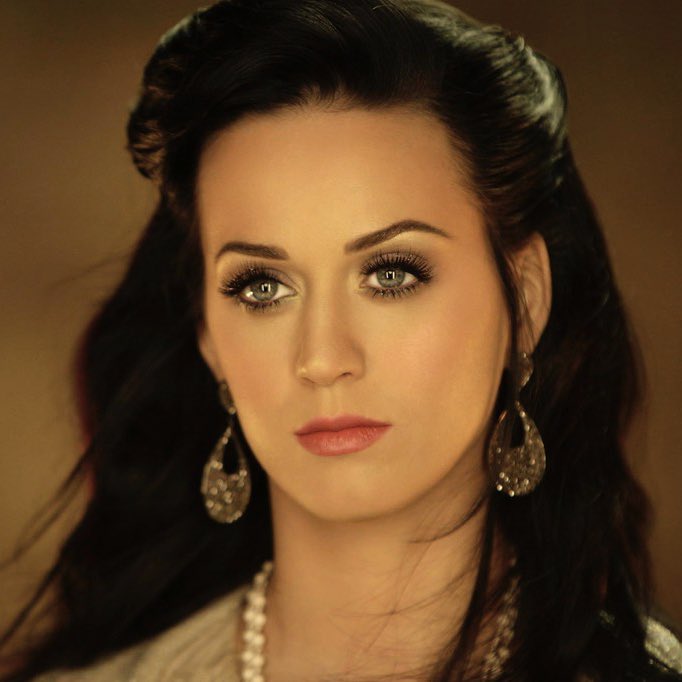 Pop Tingz On Twitter Katy Perrys “firework” Has Surpassed 800