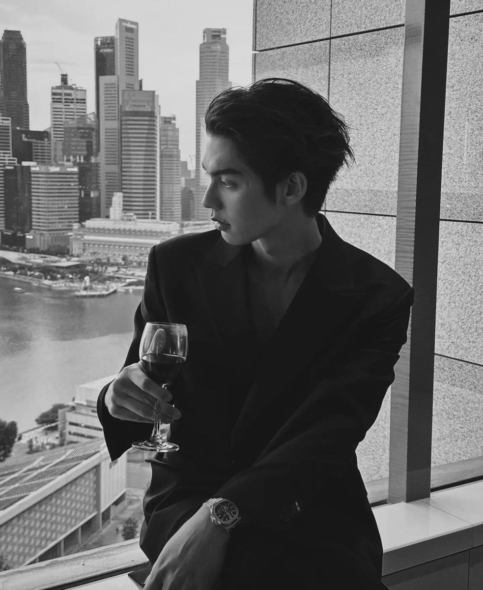 🌞 ️🇬🇧tazza•☮️ᥫᩣ🔆🙂• On Twitter 🌇sg City อาจไม่ค่อยมีดาวที่พร่างพราย