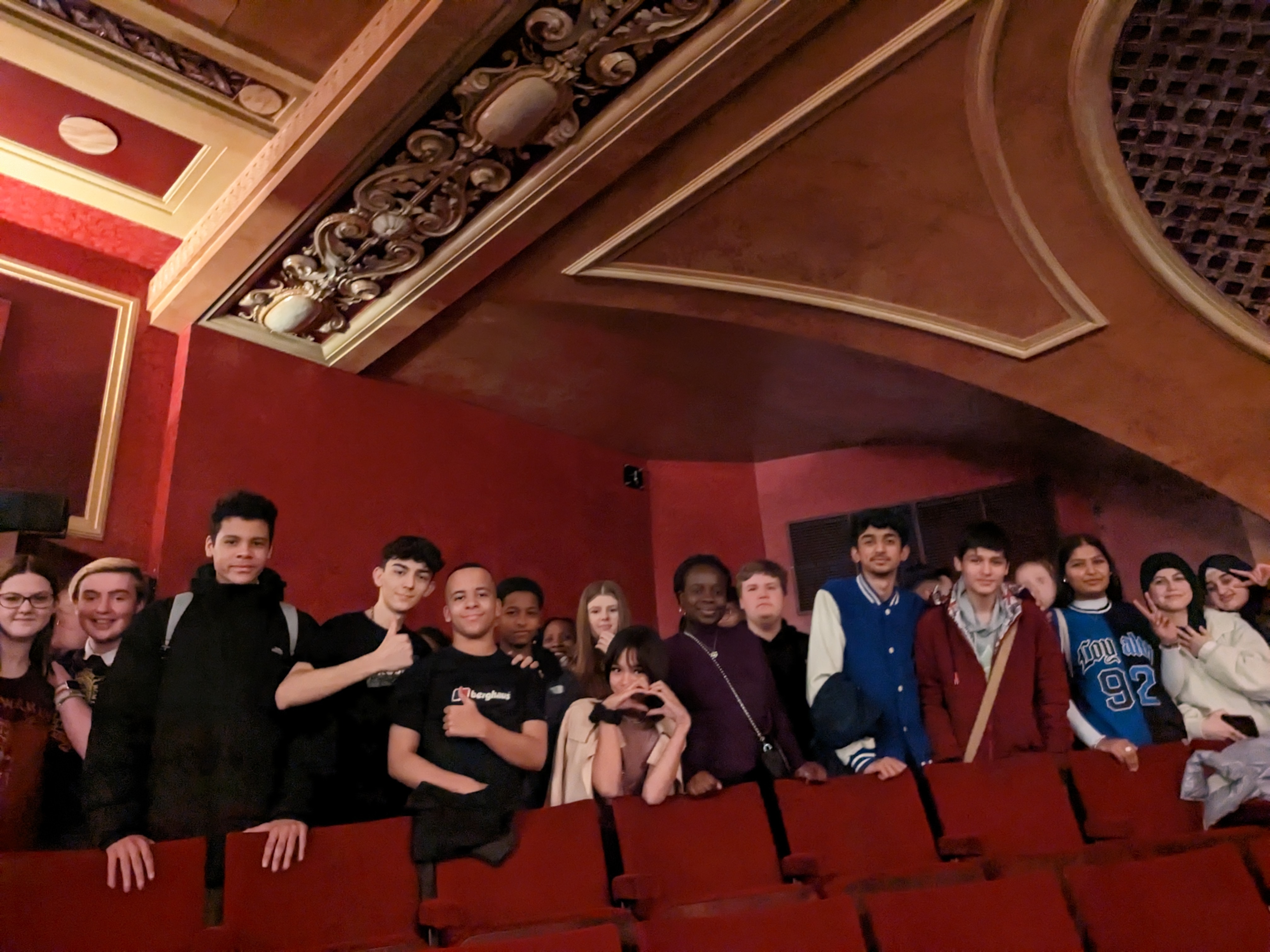 Fulwood Academy On Twitter Year 11 Pupils Enjoyed Their Theatre Visit