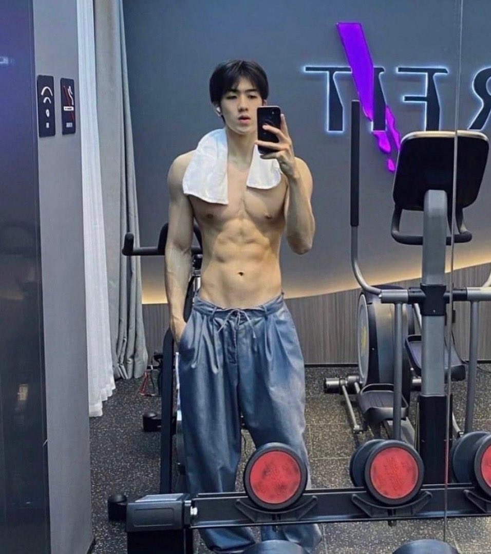 Hotguys รวมหนุ่มน่ากิน ช่วยรีทวิตด้วยน้า RT (70k) on Twitter: "วันนี้อนากไปฟิตเนส"