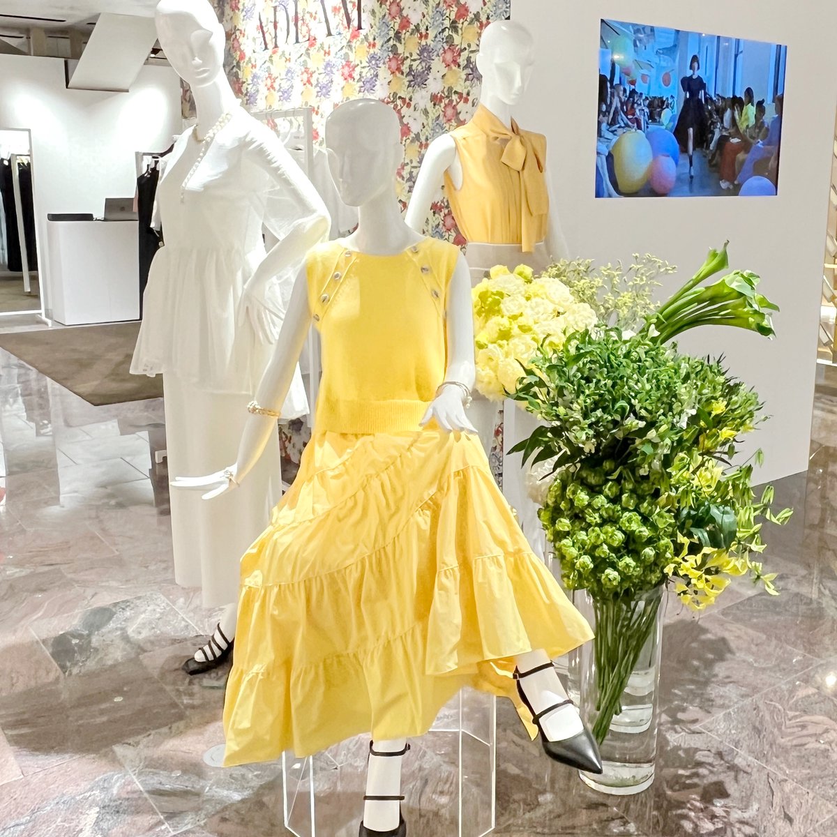 伊勢丹新宿店 (公式) on Twitter: "＜フォクシー＞＜アディアム＞ポップアップストア開催中 伊勢丹新宿店限定カラーのニットワンピースやこれからの時期に重宝するTシャツをはじめ ...