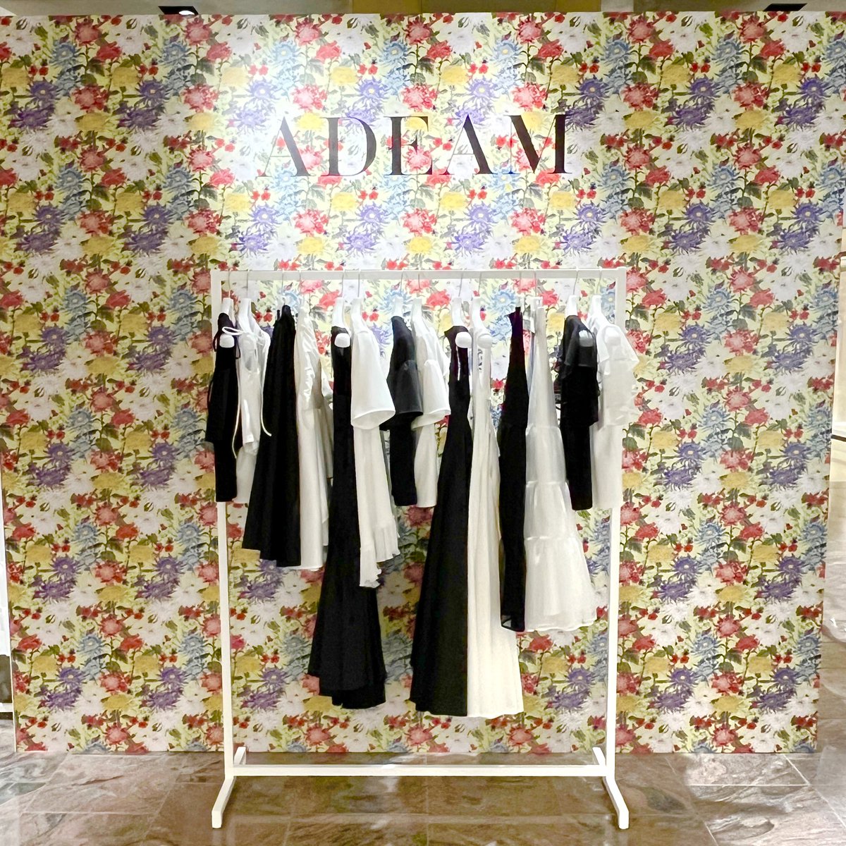 伊勢丹新宿店 (公式) on Twitter: "＜フォクシー＞＜アディアム＞ポップアップストア開催中 伊勢丹新宿店限定カラーのニットワンピースやこれからの時期に重宝するTシャツをはじめ ...