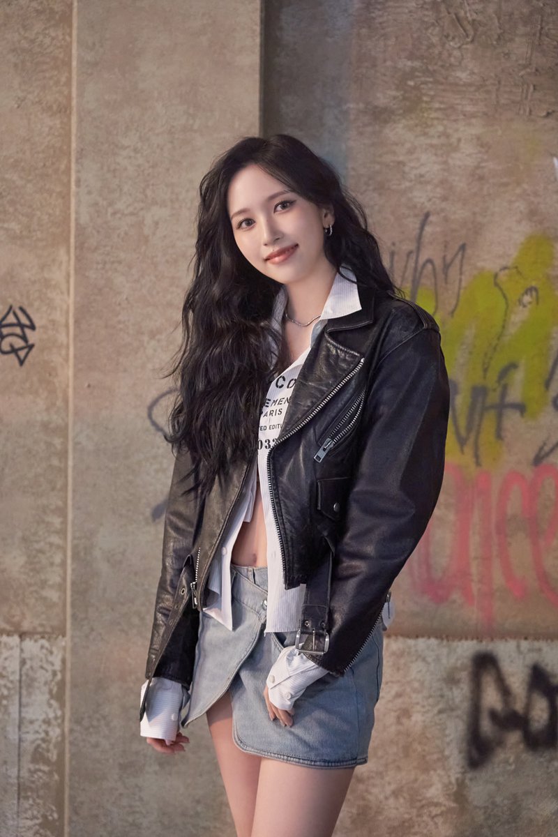 Mina 🎈 on Twitter: "RT @MinaMNFanunion: 🐧 MINA in Behind the Scenes: "SET ME FREE" M/V Shooting📸 ...