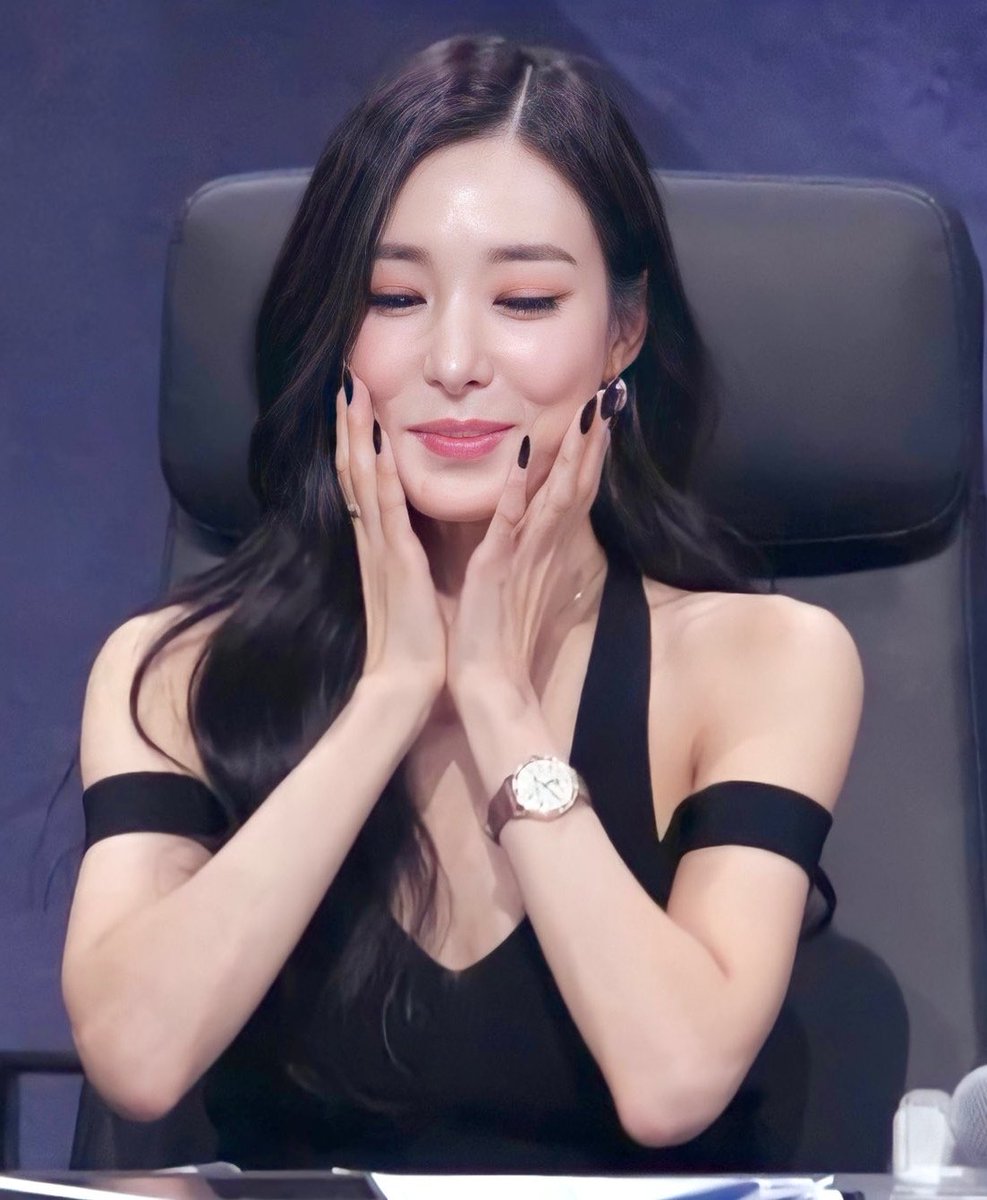 sonia on Twitter: "Tiffany 🖤💜 Peak Time 🥀🥀 #TiffanyYoung #Tiffany"