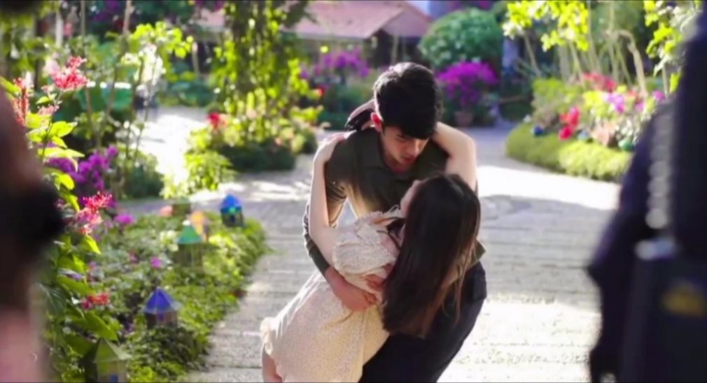 nini on Twitter: "ayan sige 'wag niyo kami patulugin BarDa ONDKNLK #DaigCursedLady"