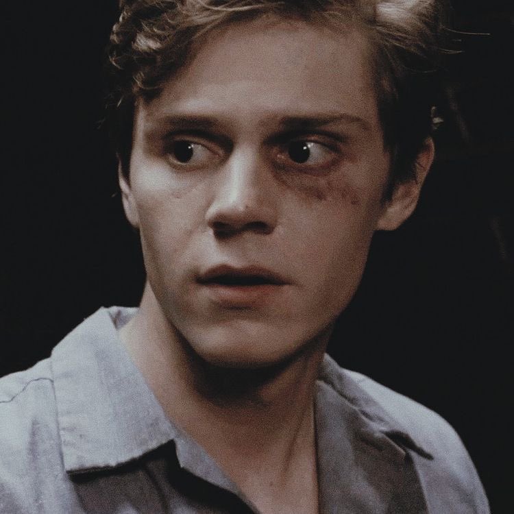 samantha•| Finn Wittrock Follows!~🍩 on Twitter: "Evan Peters as Kit Walker >>>"