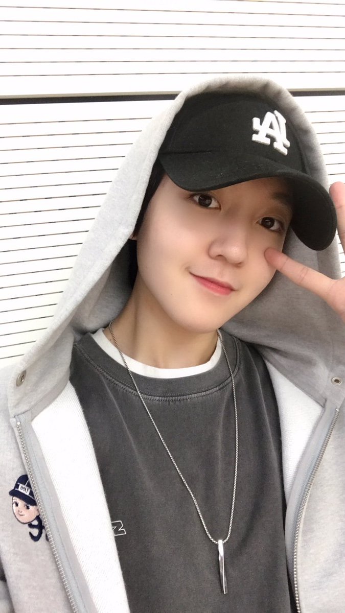 lee donghyeon pics on Twitter: "happy birthday lee donghyeon I really miss you, miss your ...