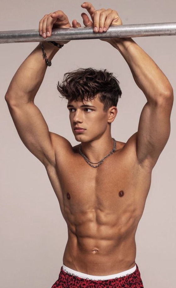 Hot Dudes Good Mood πΊπ¦ On Twitter Rt Hardfiles