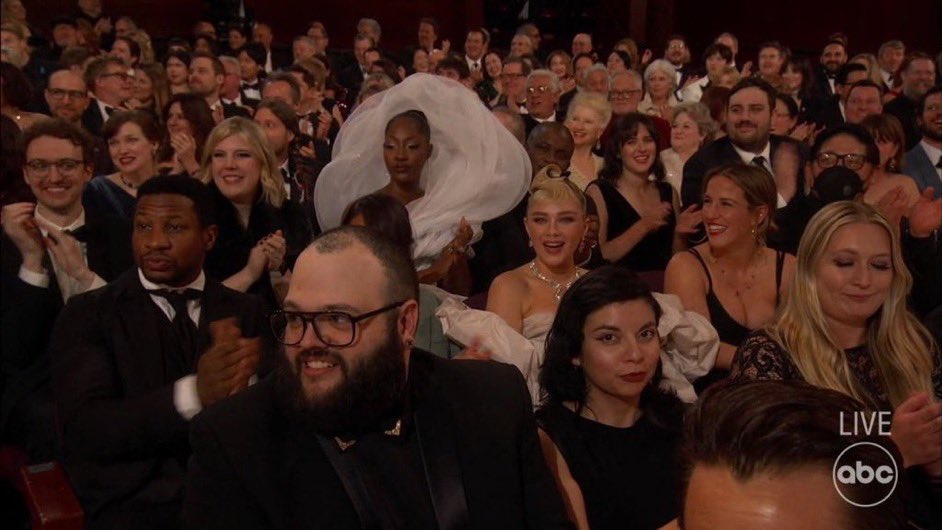 Kelly On Twitter Or Be Forced To Sit Behind This