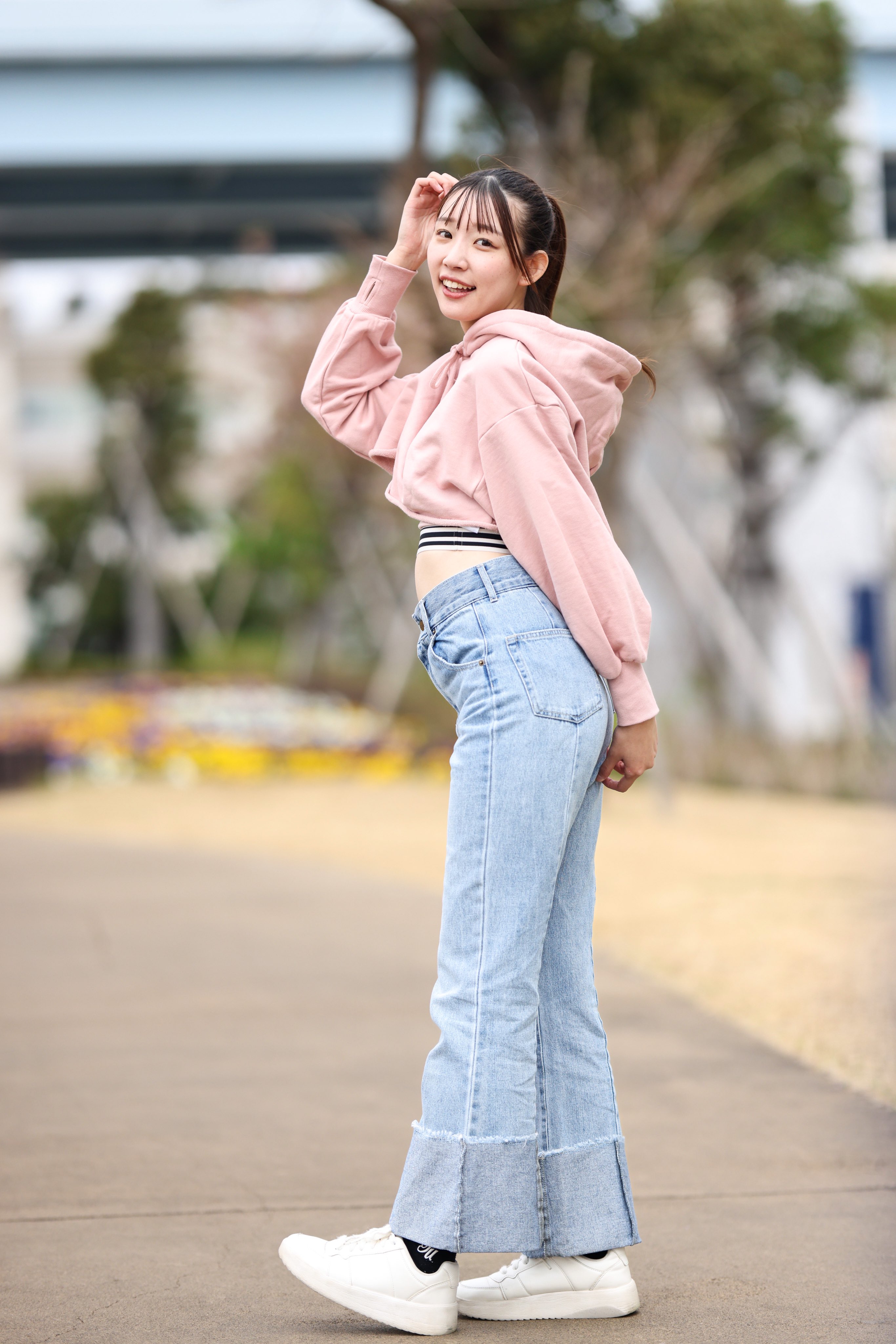 Drunken Pinn on Twitter: "全身筋肉痛で帰宅・・・T^T @ayu_photo_18 @fresh_out_door 「1kg超え3本」ショルダー持ちで撮影会参加はもう ...