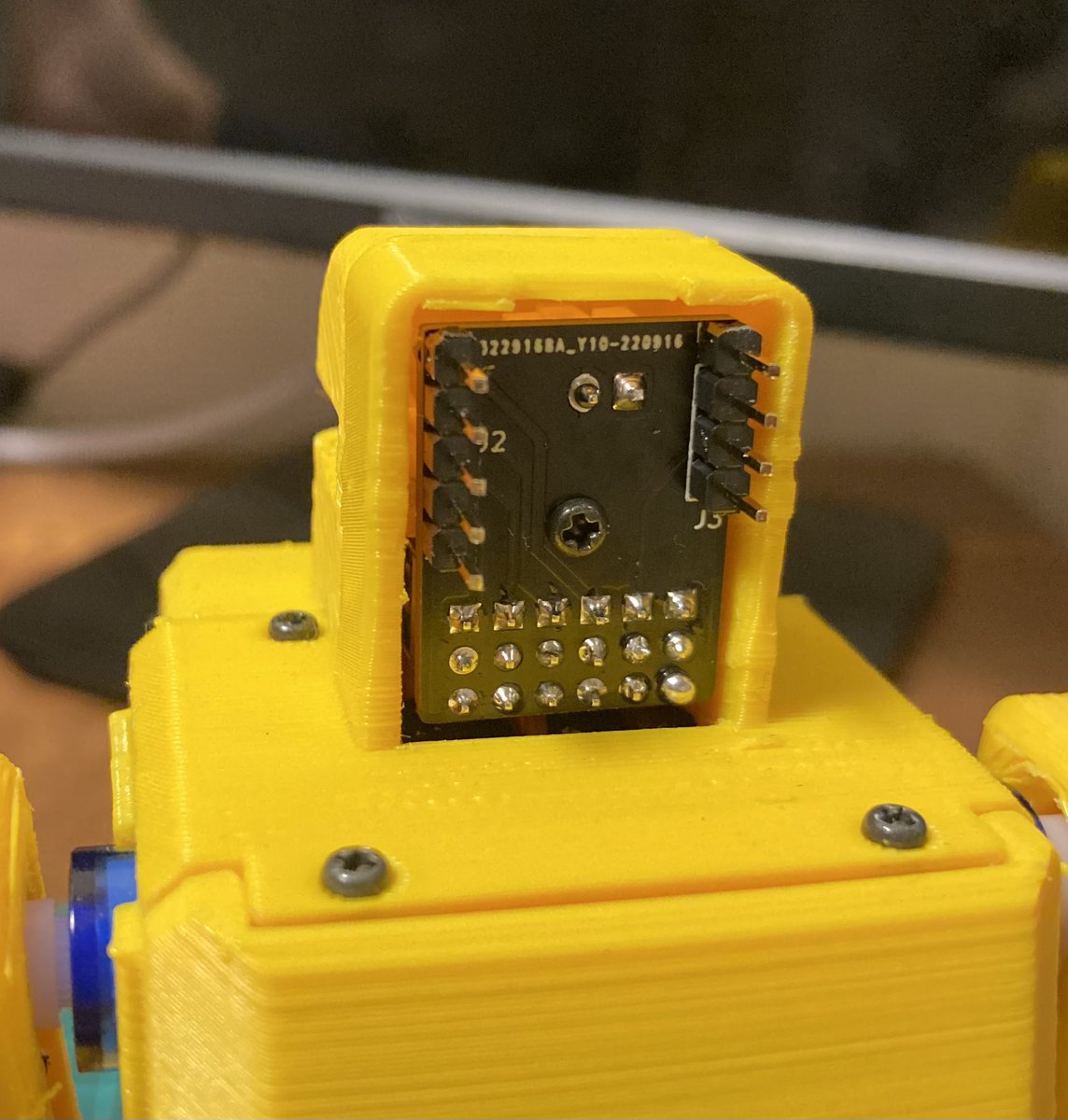 M5Stack on Twitter: "RT @robotakao: 背面カバーも装着 KiCADで作った自作基板も付けて 完成 #M5AtomS3 #M5Stack"