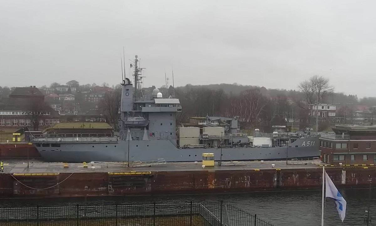 WarshipCam on Twitter: "German Navy Elbe-class tender FGS Elbe (A511) in the Kiel Locks on the ...