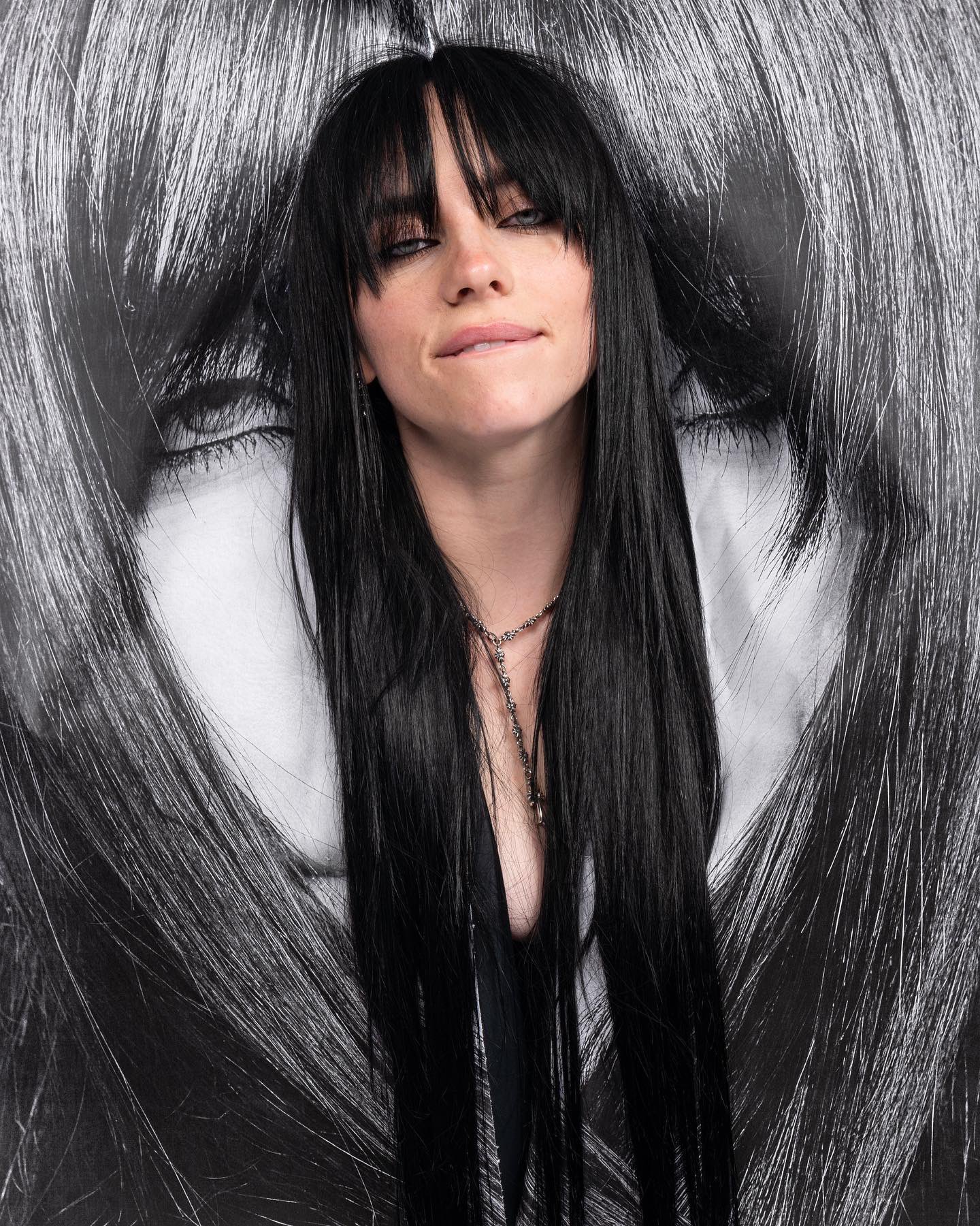 Billie Eilish Tours on Twitter: "Billie photographed at Guy Oseary's #Oscars after party last ...