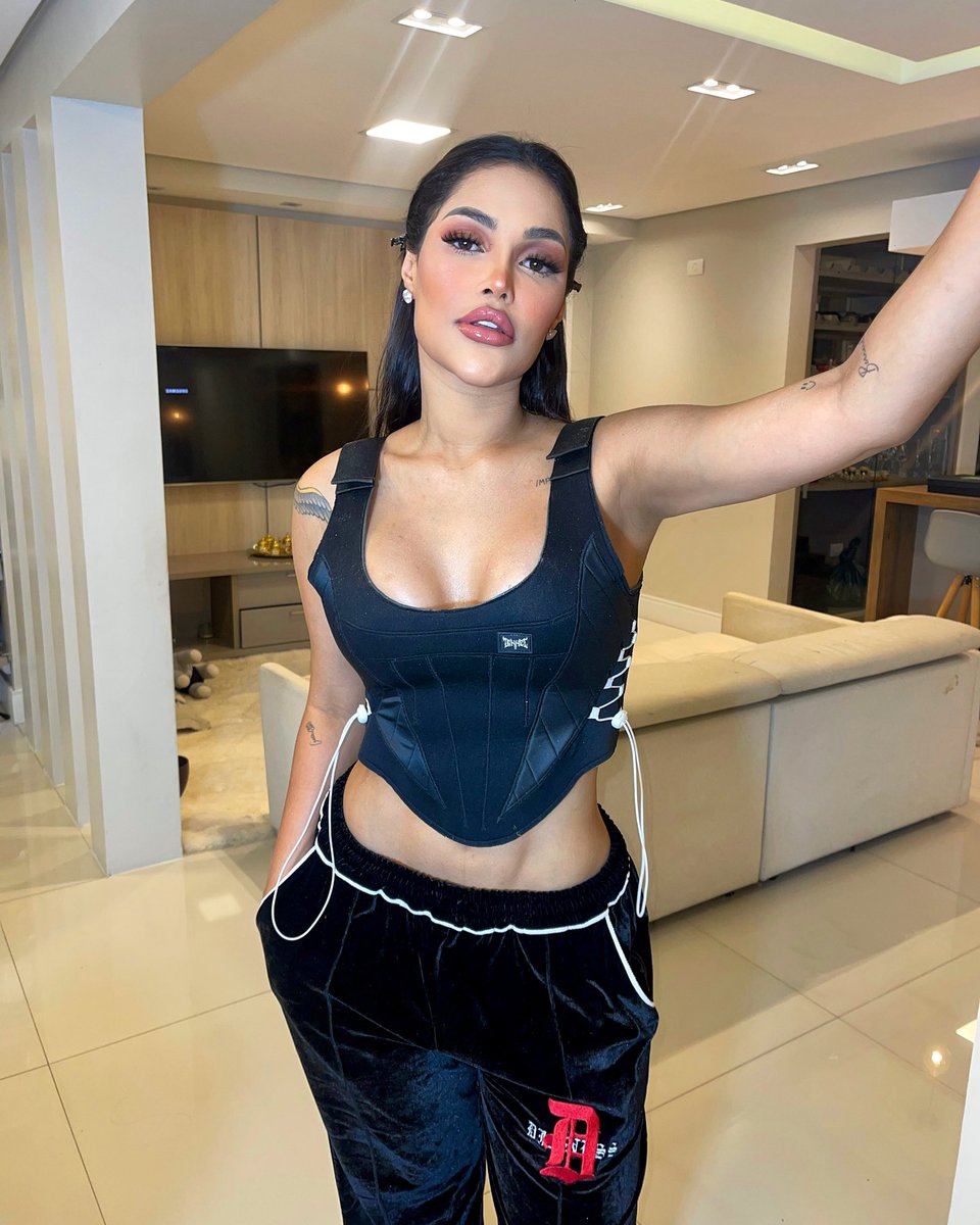 Maicon on Twitter: "RT @miran__ds: nao é possível que ela acredite em alguma palavra dessa thread"