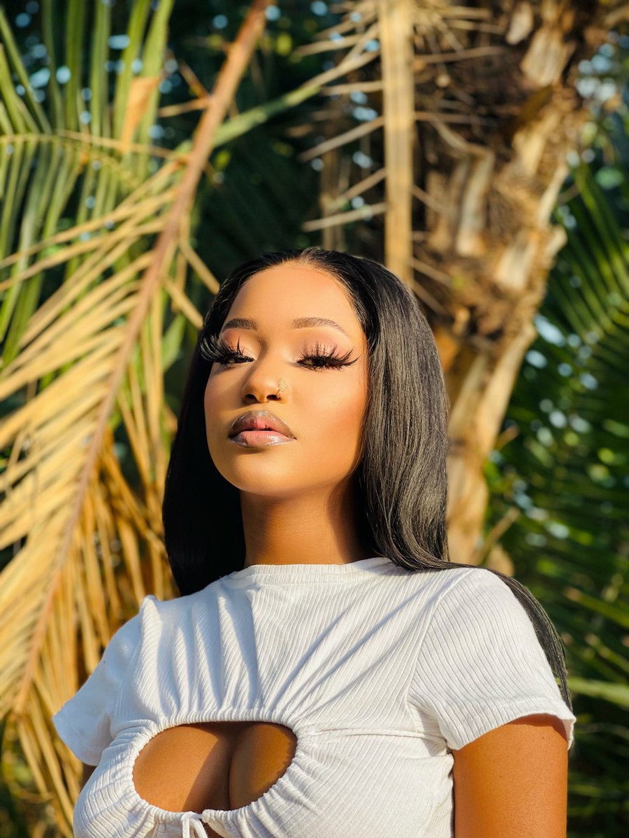 Kutlo Julia Kutjwe on Twitter: "RT @JustBonno: Just Growing with the flow 😌🍃"