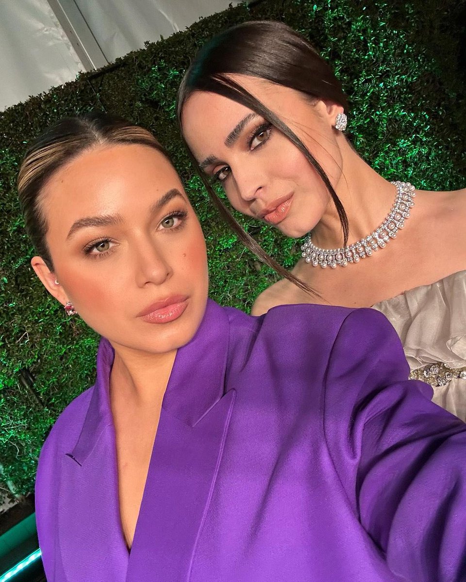 Sofia Carson Info | Fan Account on Twitter: "Princesas! 💖 — Sofia Carson e Paulina Char na # ...