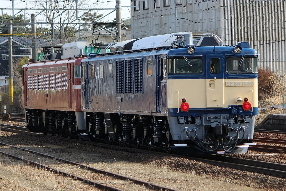 おな on Twitter: "RT @mvUxxb96sFfHQK3: EF81 97+EF64 1032 秋田総合車両センターから出場しました。"