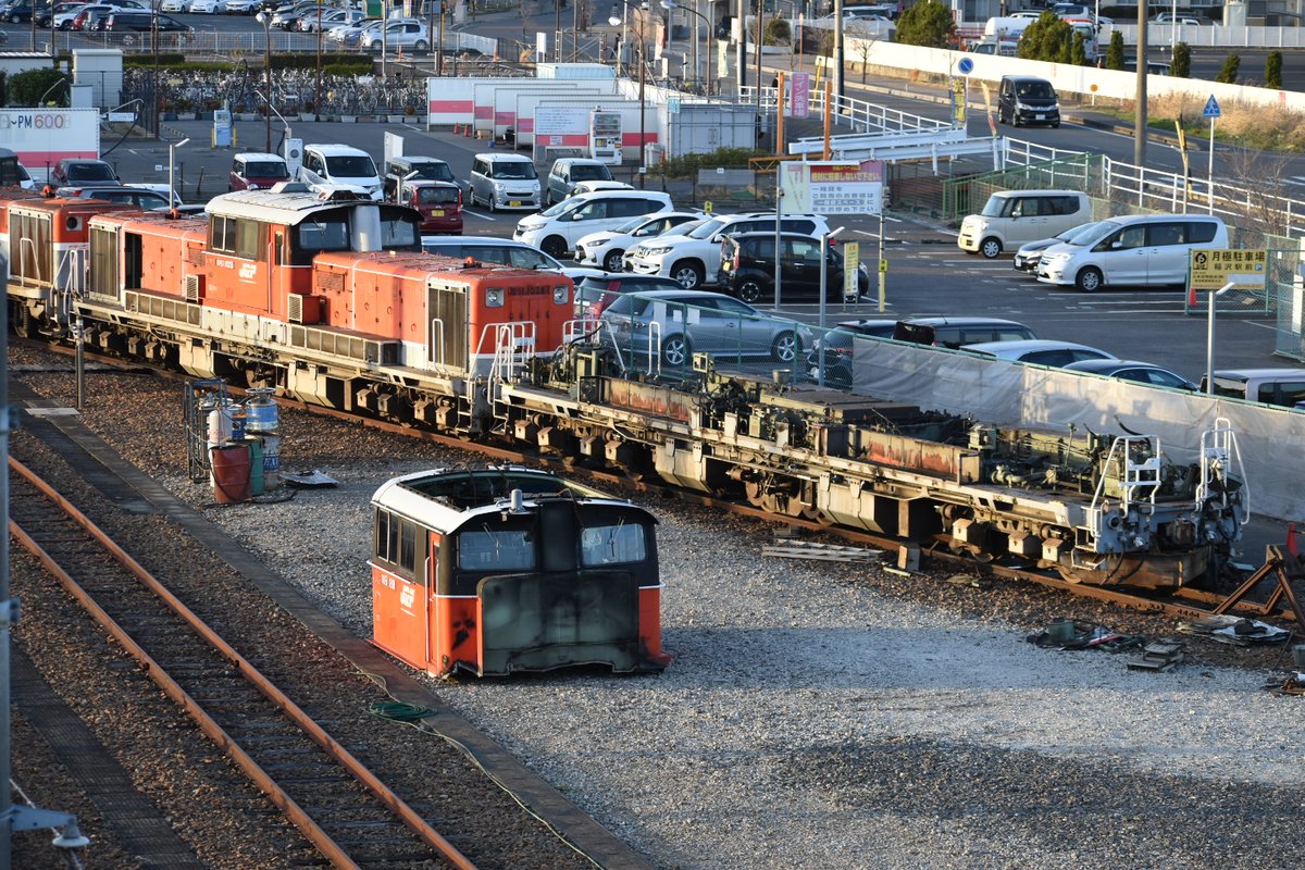 吹田機関区EF200-901 on Twitter: "さようならDD51-1801ご苦労様 #さらば愛知のDD51 #ありがとうDD51"