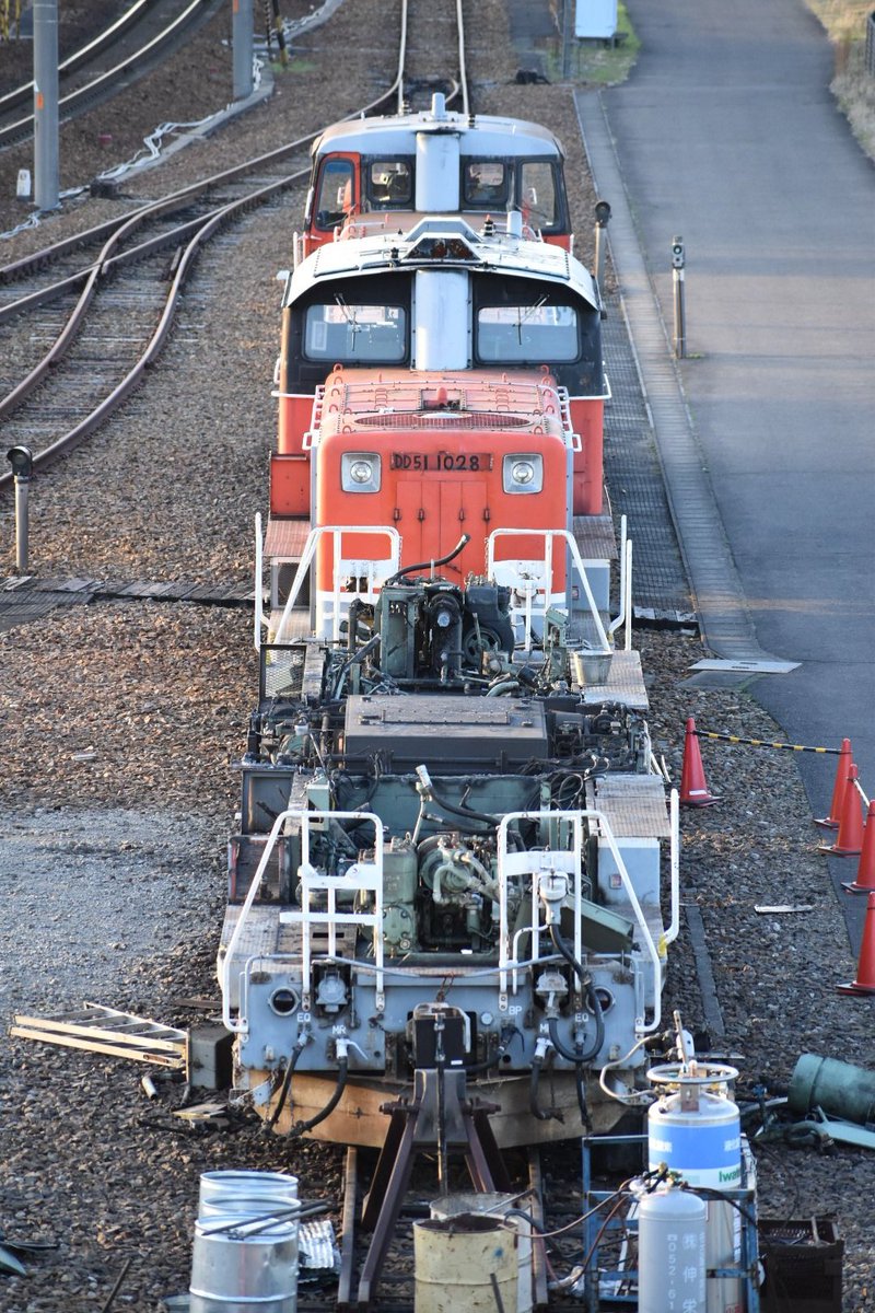 吹田機関区EF200-901 on Twitter: "さようならDD51-1801ご苦労様 #さらば愛知のDD51 #ありがとうDD51"
