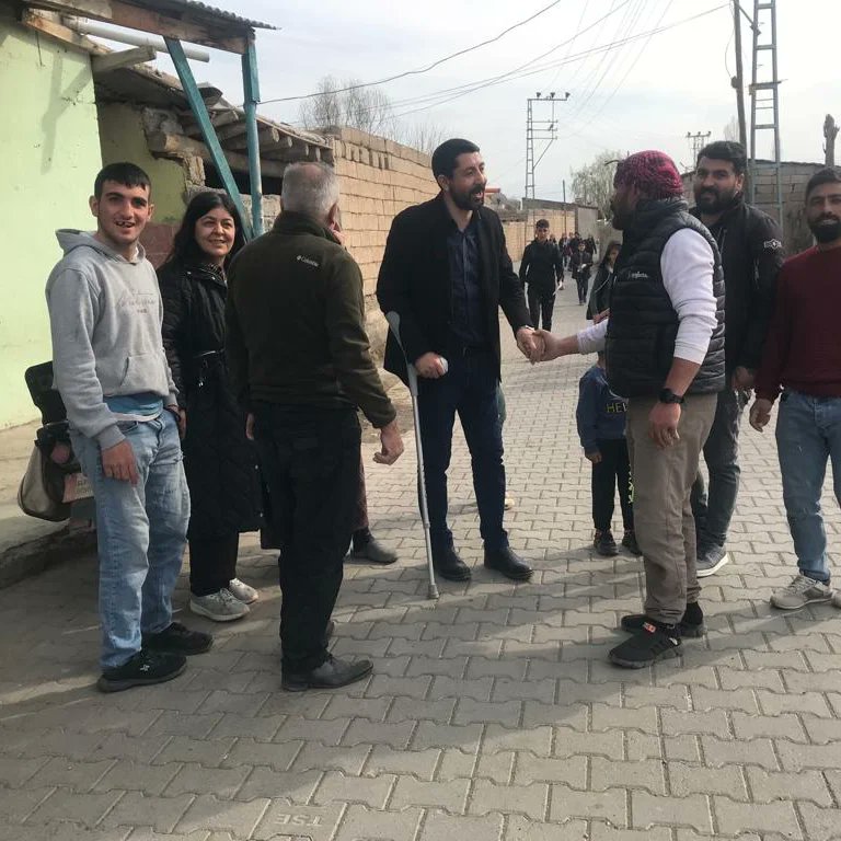 Habip Eksik on Twitter: "RT @HDPIGDIR76: Panik ve Alut koylerimizde,İl yoneticilerimiz ...