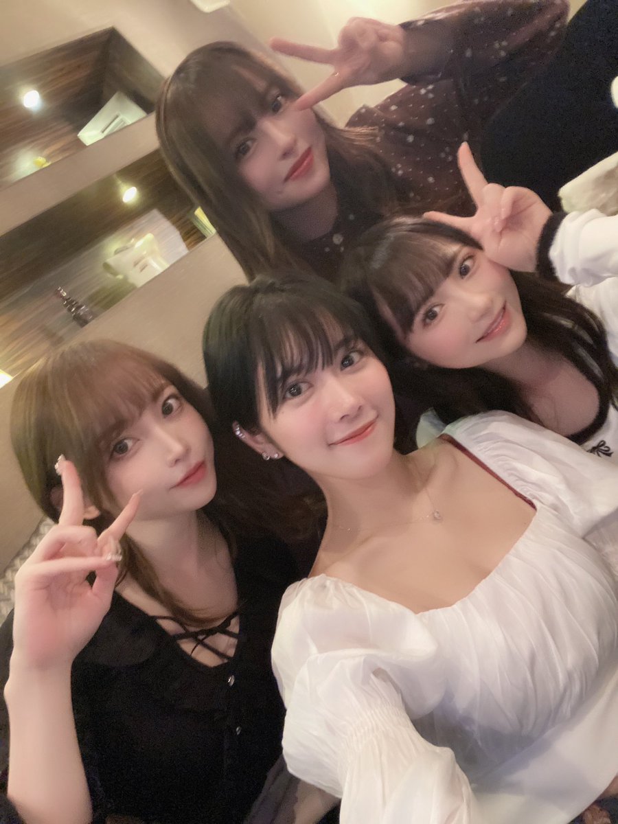 桜もこ on Twitter: "RT @Alice_Nanase_: 女子会楽しすぎた🫠 @moko_sakura3 @onorikka @narumi_hirose ...
