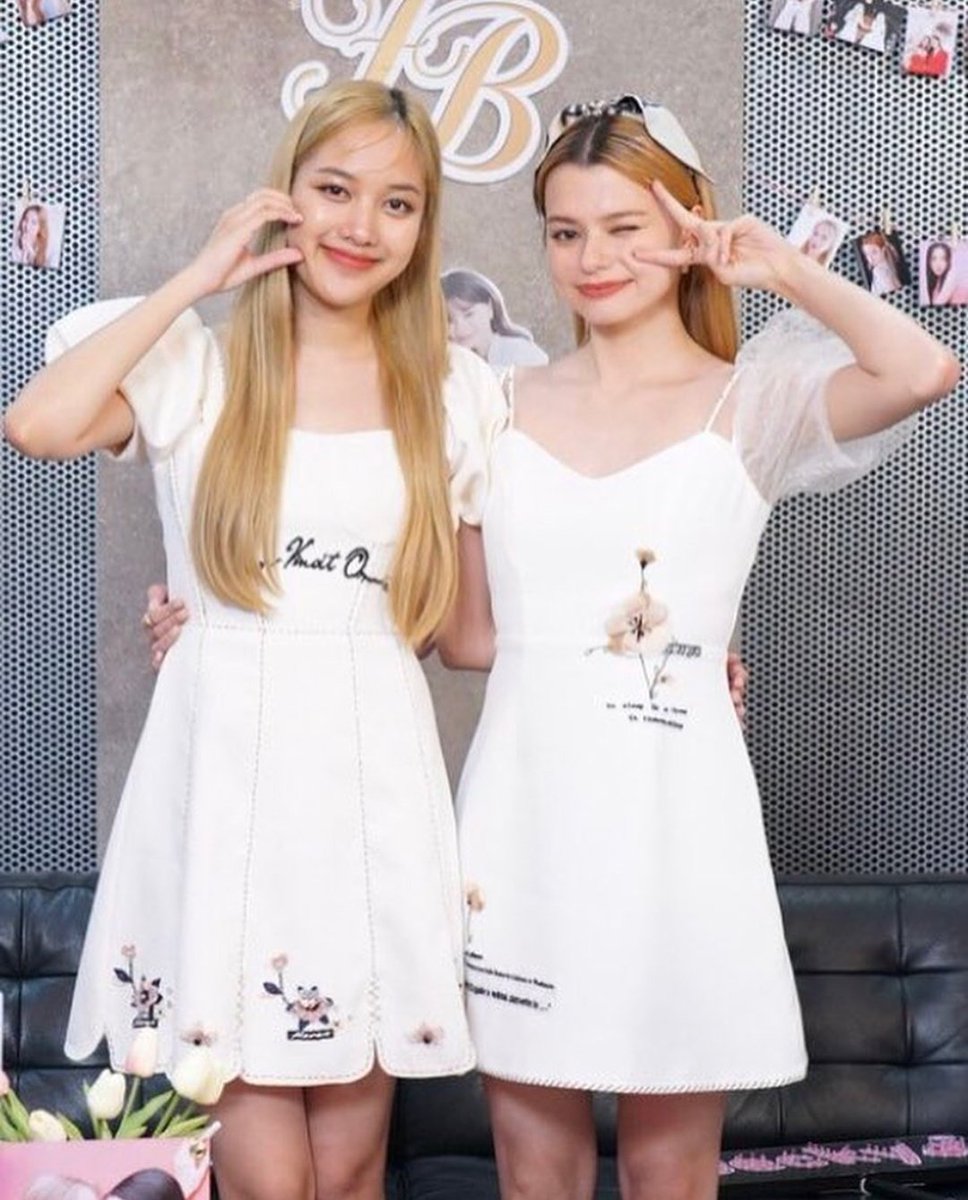 Freen&Beck (real) on Twitter: "IG: kokocostumeprofile #Beckysangels #srchafreen 🔗https ...