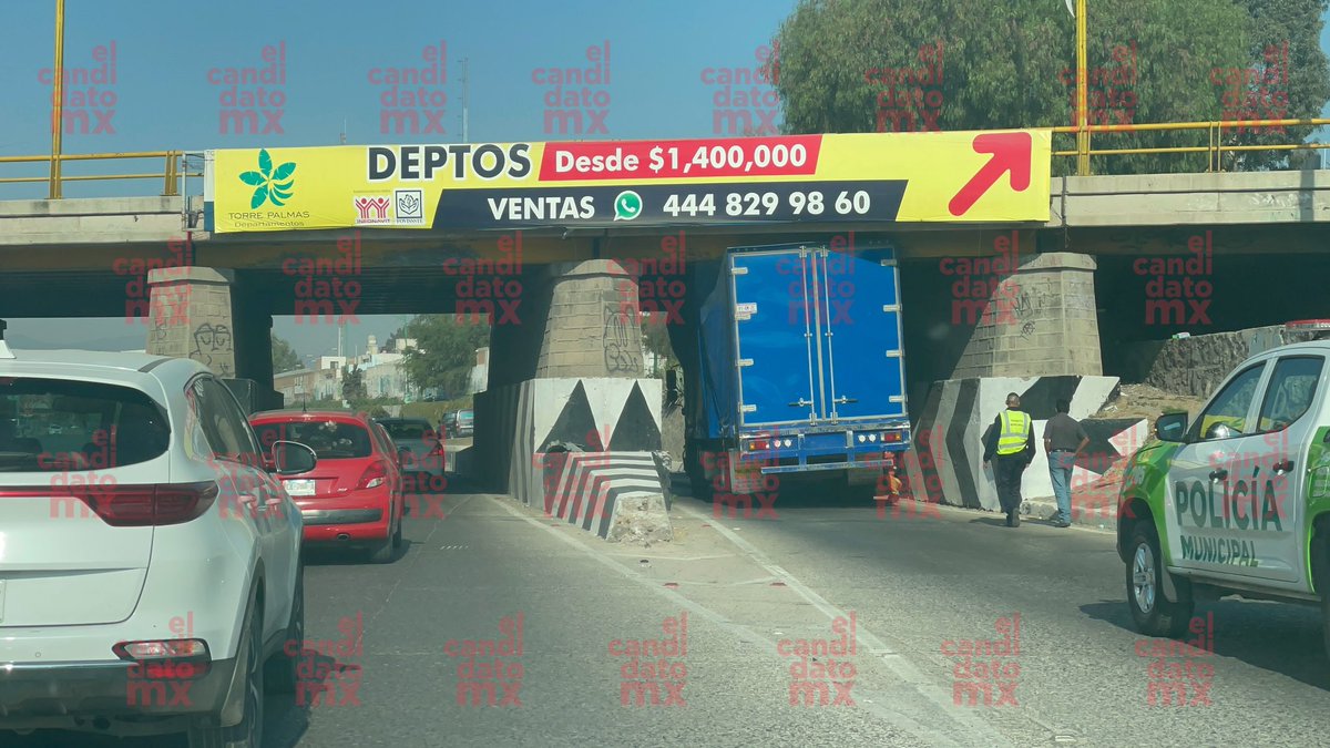 El Candidato Mx On Twitter Slp ⚠️ Uno MÁs… CamiÓn De Carga Atorado