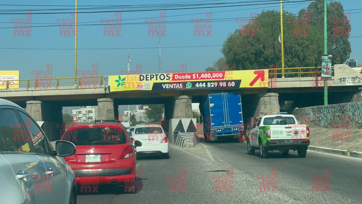 El Candidato Mx On Twitter Slp ⚠️ Uno MÁs… CamiÓn De Carga Atorado