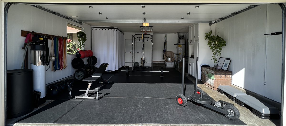 I built a brand new personal training studio from $0 to $10k+ in 6 ...